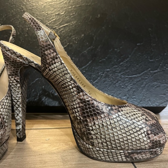 Stuart Weitzman | Shoes | Stuart Weitzman Sling Back Peep Toe Heels ...